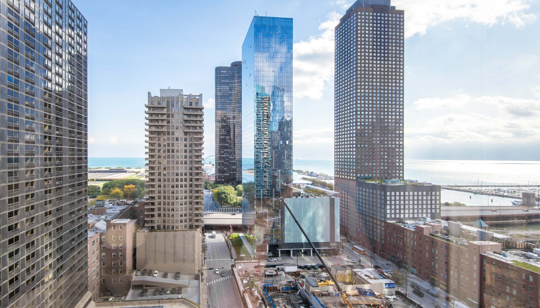 Getting to Know Luxury Streeterville Apartments - Luxury Apartments ...