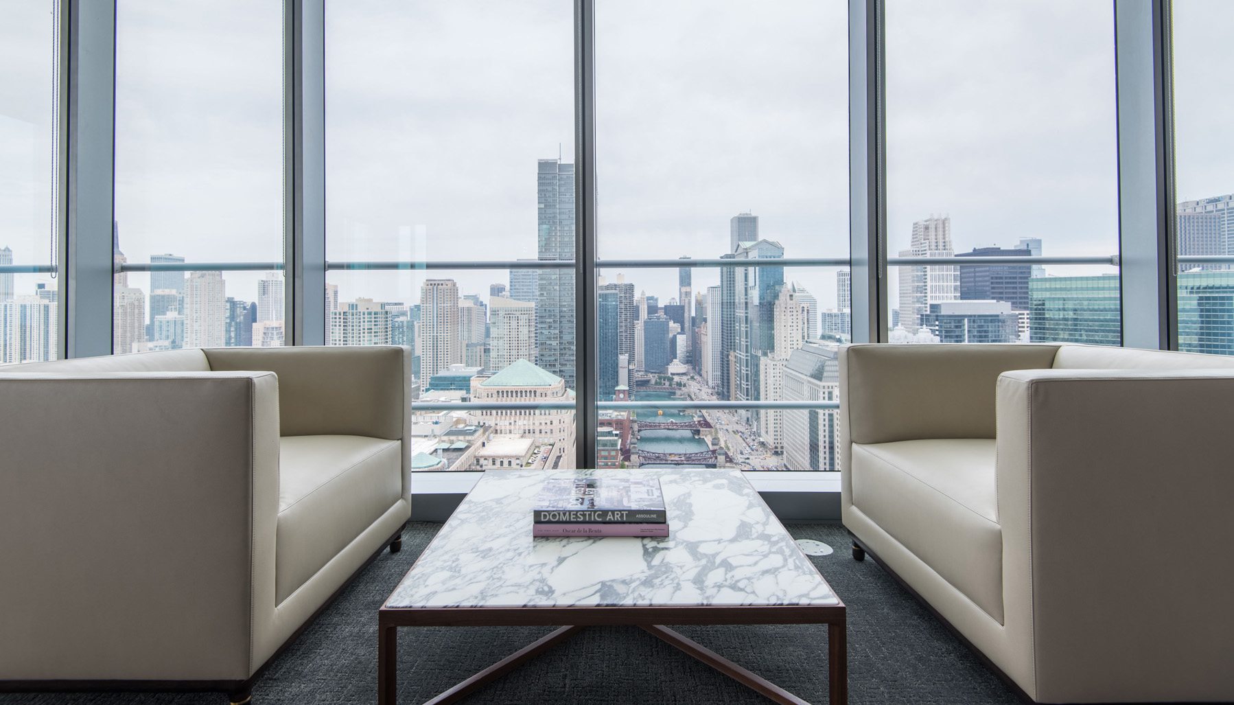 The Downtown Chicago Apartments Amenities Race - Luxury Apartments ...